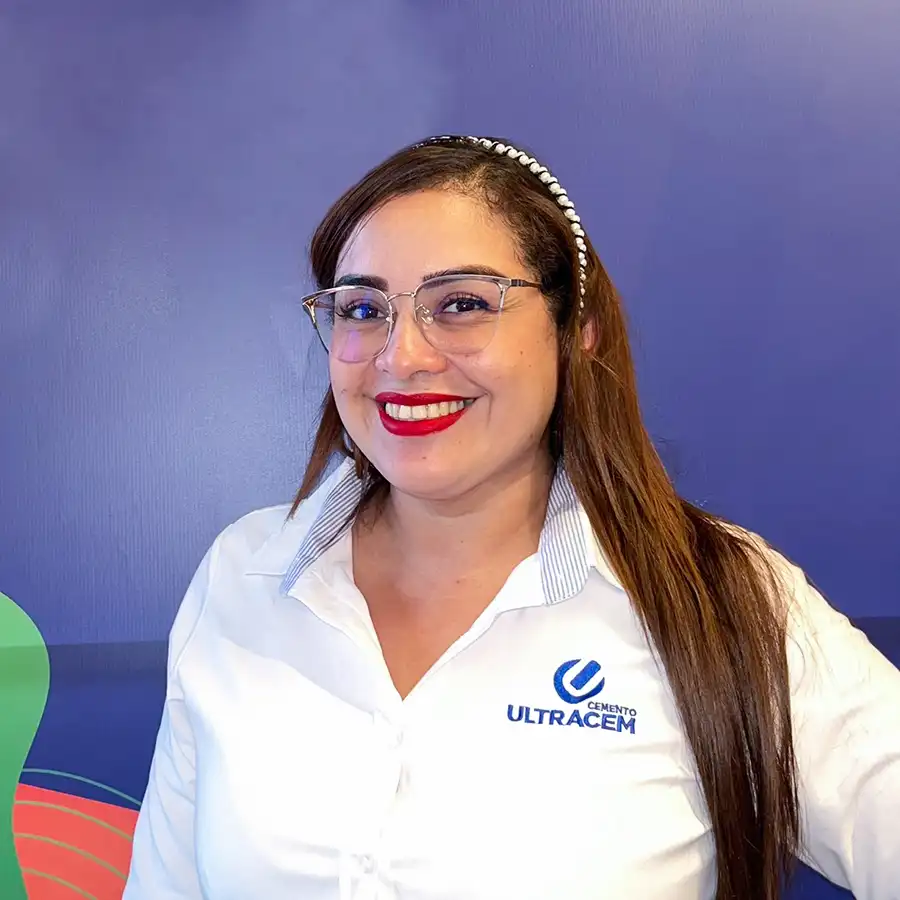 Kelly Bitar | ULTRACEM | Cemento y Concreto